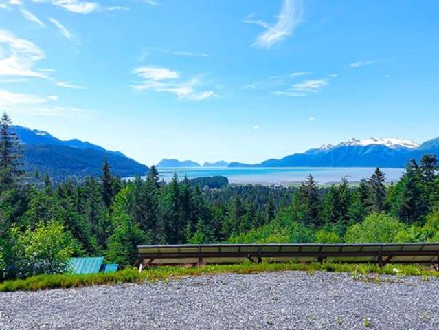 10901 Lunar Cir, Seward, AK 99664