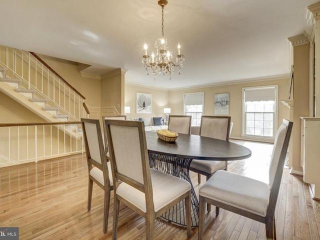 10902 Wickshire Way Unit F, Rockville, MD 20852