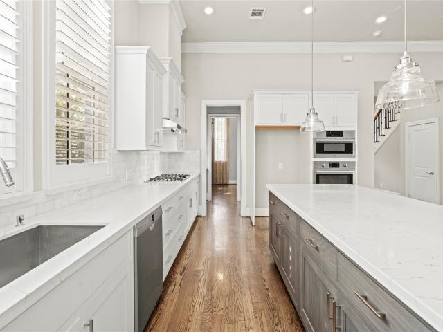 10902 Grove Tree Lane