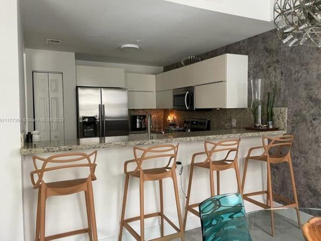 10902 NW 83rd St #212 Doral, FL 33178