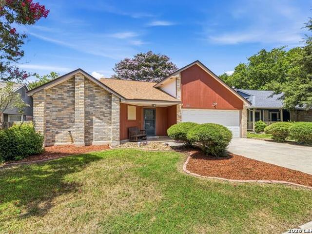 10907 Forest Farm