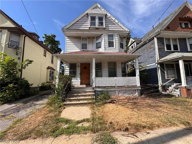 10907 Hull Ave, Cleveland, OH 44106