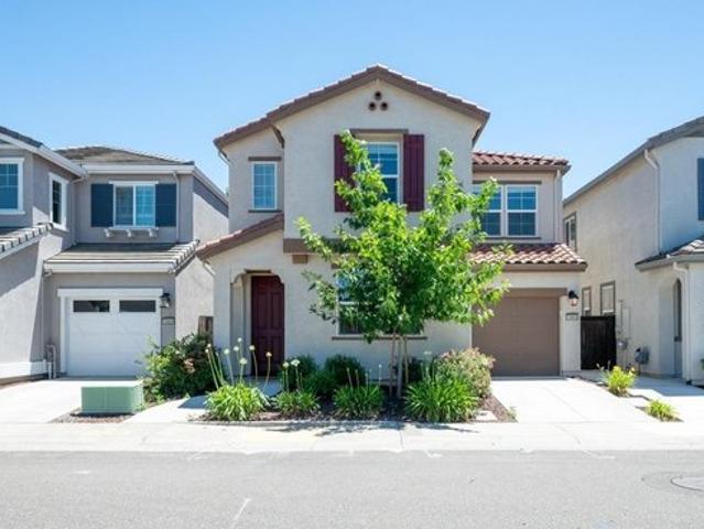 10904 Arrington Dr, Rancho Cordova, CA 95670