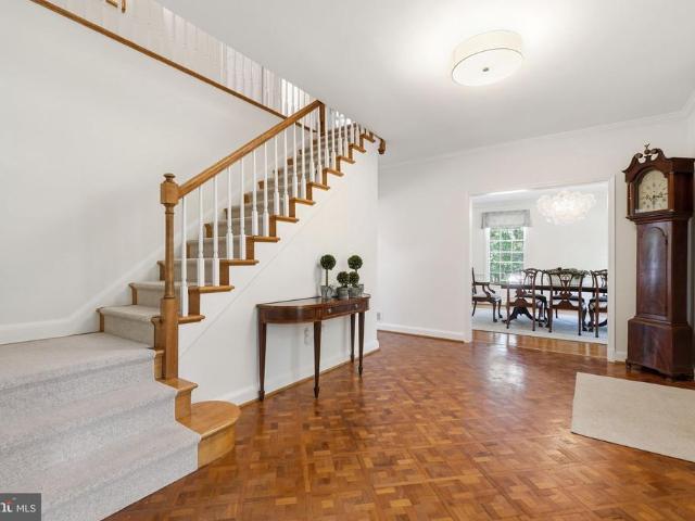 10904 Stanmore Drive