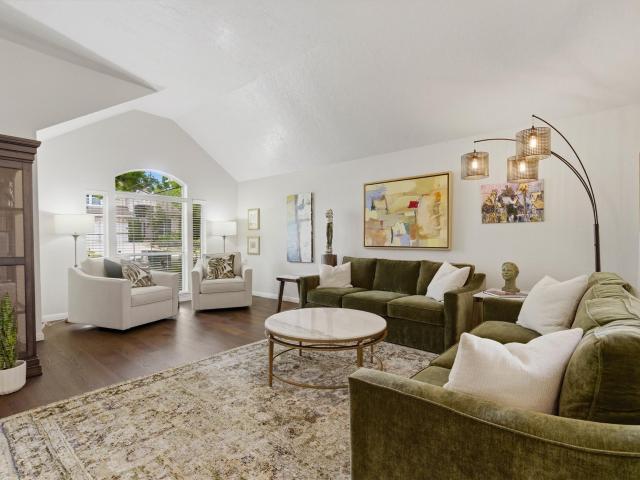 10905 Grassmere Ct