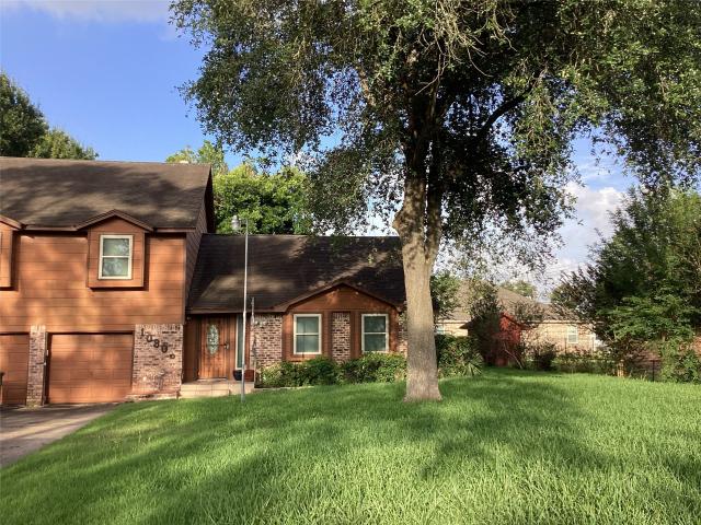10906 White Thorn St Street