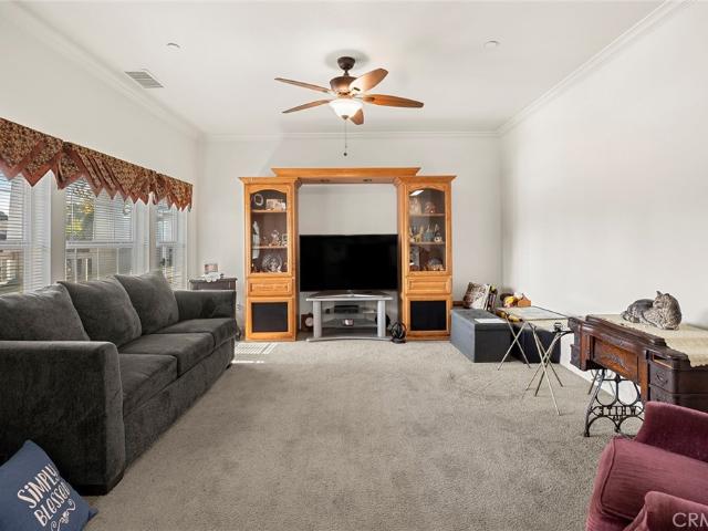 10909 Leland Ave