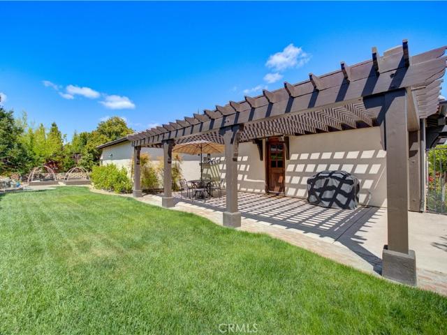 1090 Muscat Court