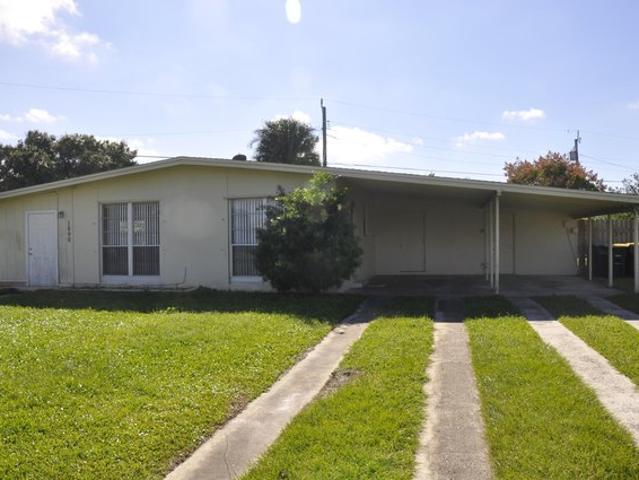 1090 Bianca Dr NE, Palm Bay, FL 32905