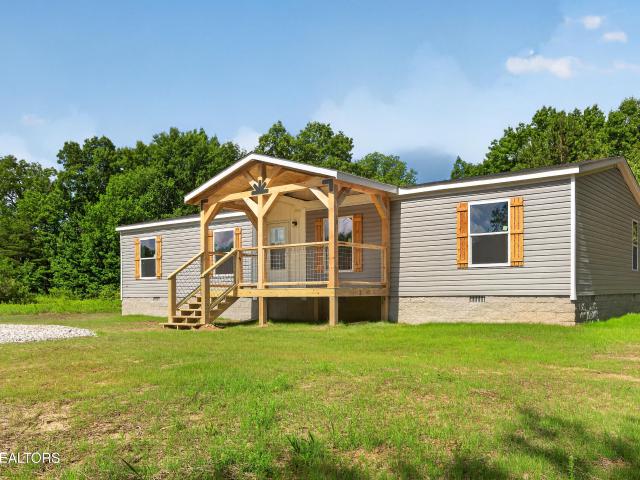 1090 Bill Black Rd