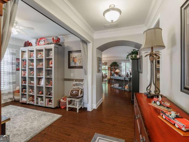 1090 Branch Creek Way