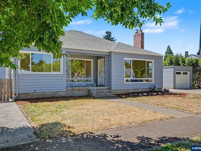 1090 Donna Ave NE, Salem, OR 97301