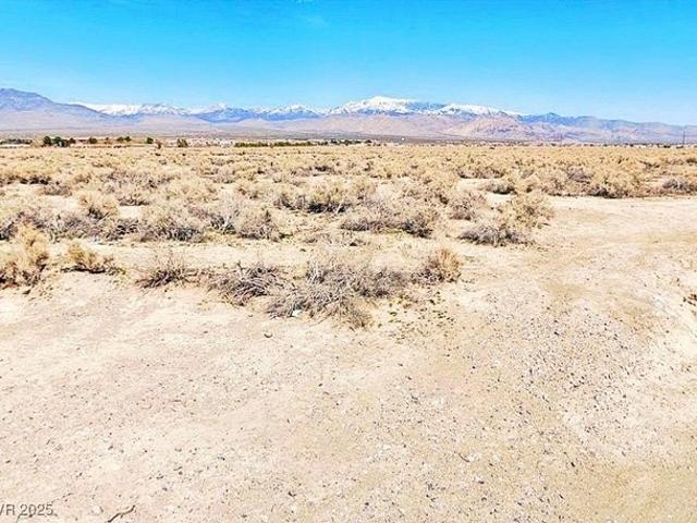 1090 E Idaho St, Pahrump, NV 89048