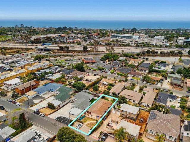 1090 Gardena Rd, Encinitas, CA 92024