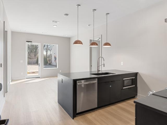 1090 Haysboro Ave # 112