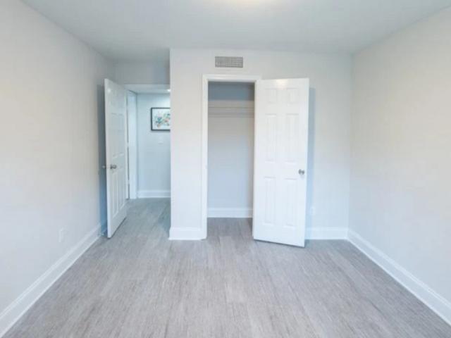 1090 Hollywood RD 1 Bedroom Apartment for Rent at 1090 Hollywood Rd Nw, Atlanta, GA 30318 Almond Park