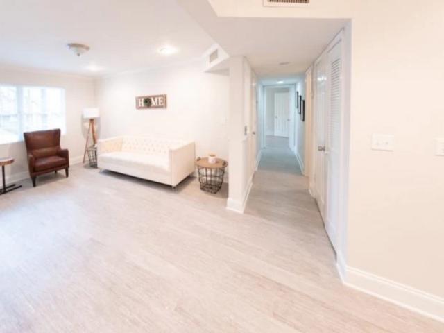1090 Hollywood RD 1 Bedroom Apartment for Rent at 1090 Hollywood Rd Nw, Atlanta, GA 30318 Almond Park