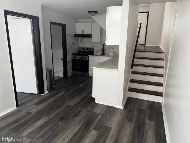 1090 Lakeshore Drive