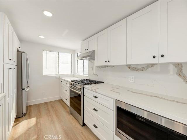 1090 Loma Drive