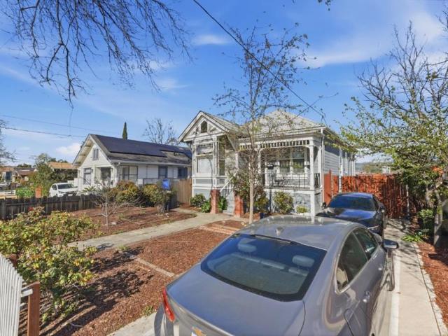 1090 S 7th Street
