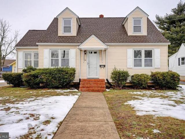 1090 S Bradford St, Dover, DE 19904