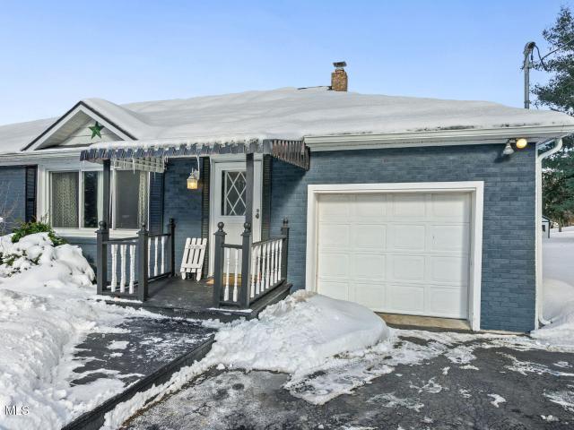 1090 Sacandaga Road