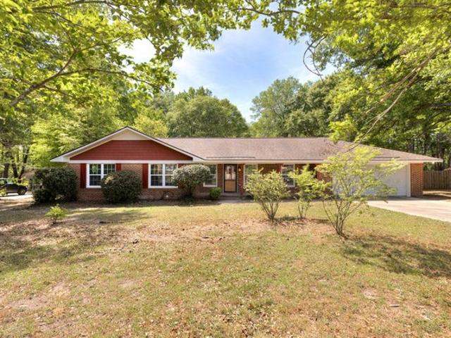 1090 Twin Lakes Dr, Sumter, SC 29154