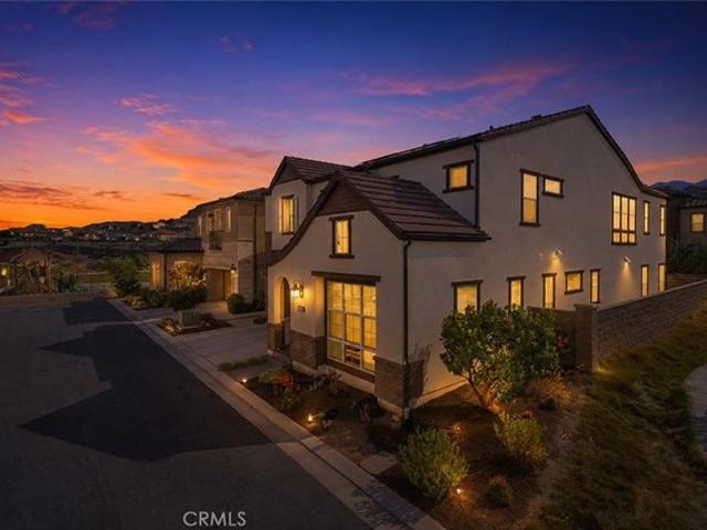 1090 Viejo Hills Dr, Lake Forest, CA 92610