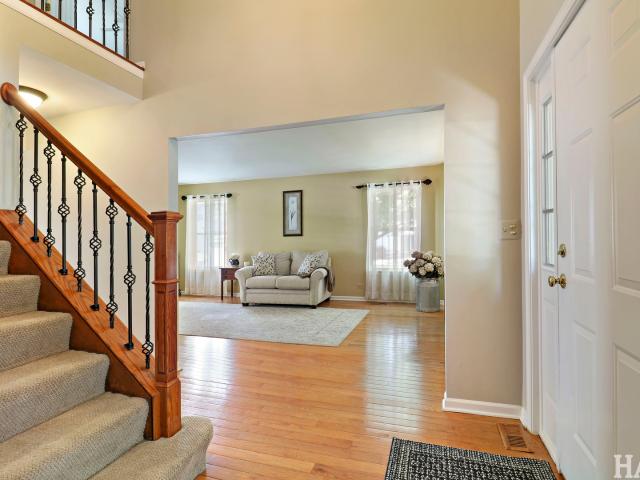 1090 winding glen court