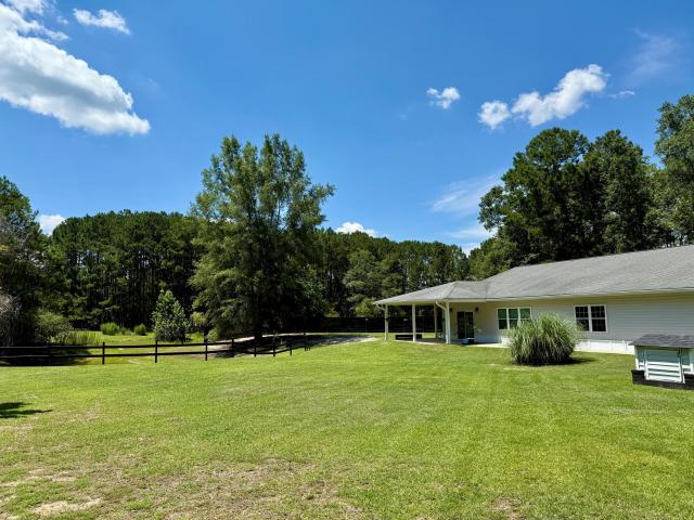 1090 Winding Pond Road