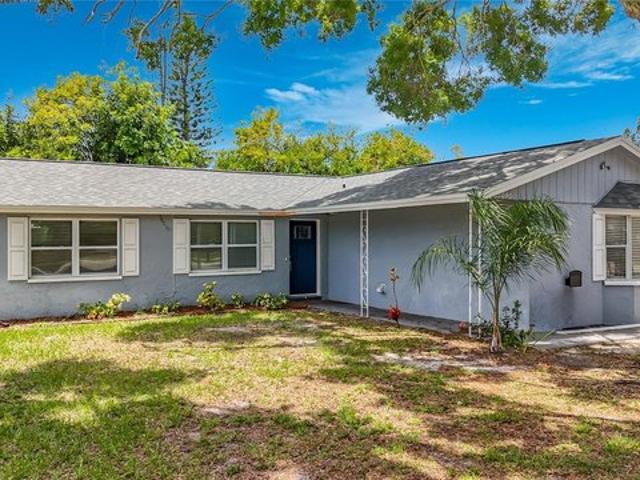 1090 16th Ave SW, Largo, FL 33770