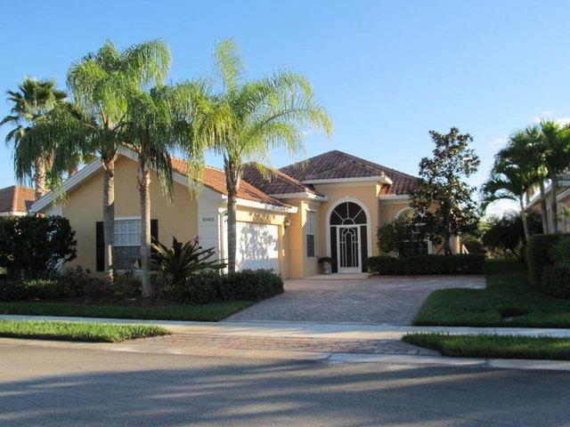 10913 SW Candlewood Rd, Port Saint Lucie, FL 34987