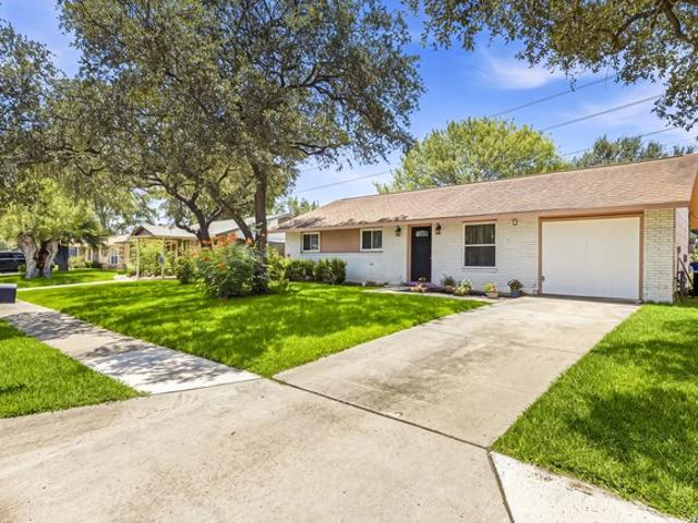 10910 Wayward Dr, San Antonio, TX 78217