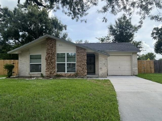 10911 Lockgate Ln, Houston, TX 77048