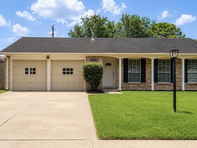 10911 Sageleaf Ln, Houston, TX 77089
