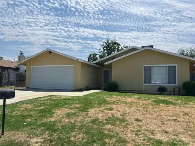 10917 Cave Ave, Bakersfield, CA 93312