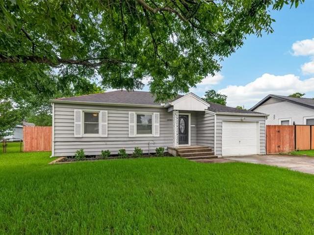 10914 LA Crosse St, Jacinto City, TX 77029