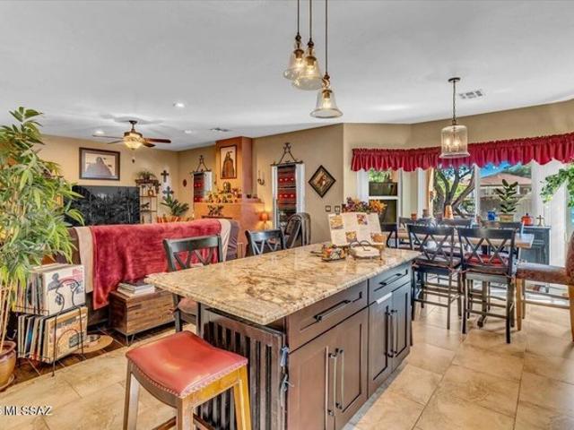10914 S Sky Kristen Loop, Vail, AZ 85641