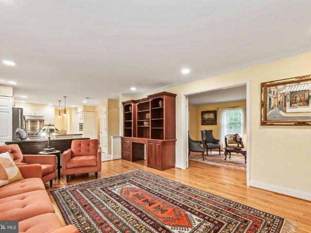 10915 Belgravia Court