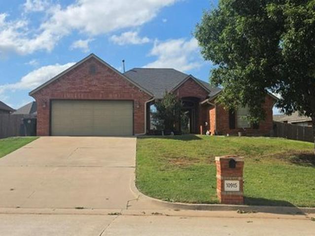 10915 Blue Sky Dr, Midwest City, OK 73130