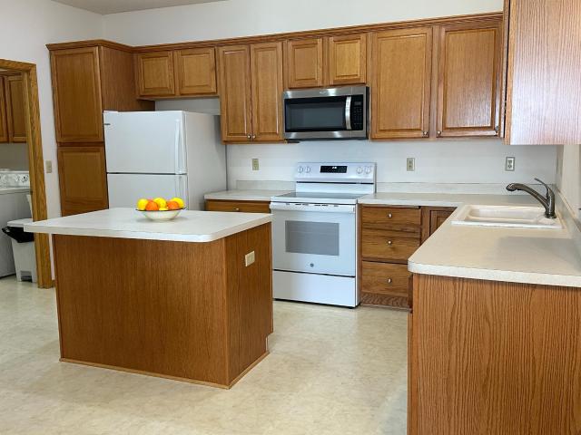 10915 Nassau Court NE