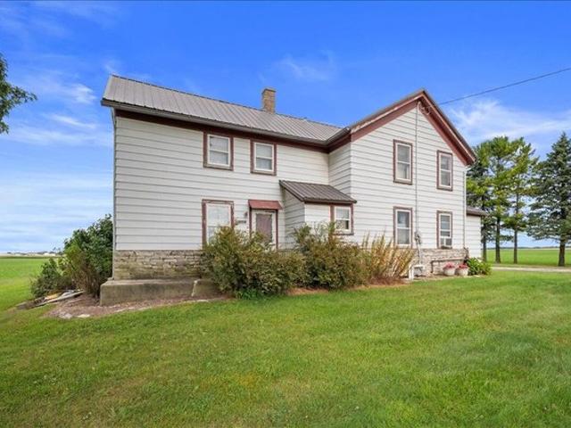 10916 Marken Rd, Meeme, WI 53042