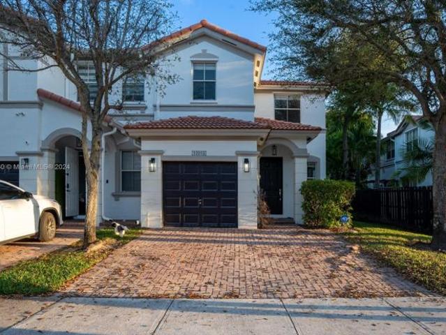 10918 NW 79th St, Doral, FL 33178