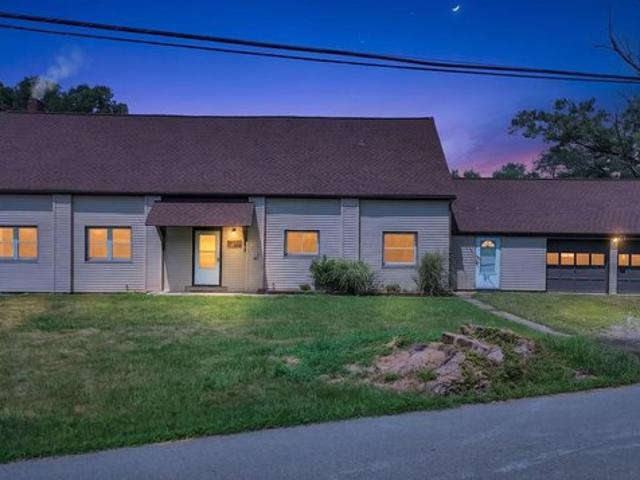 1091 Musselman Dr, Zanesville, OH 43701