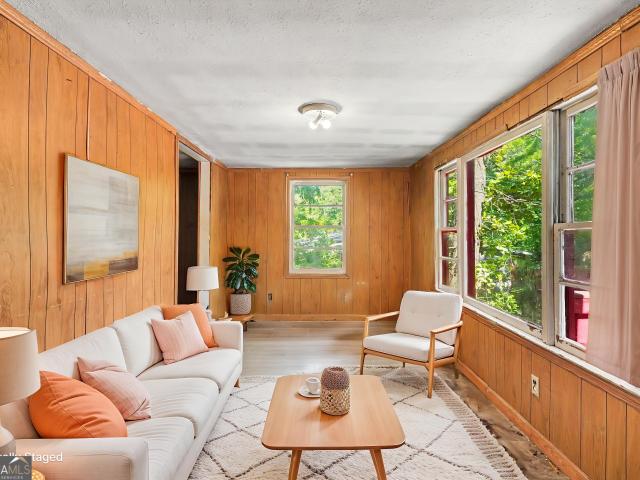 1091 Adcock Circle