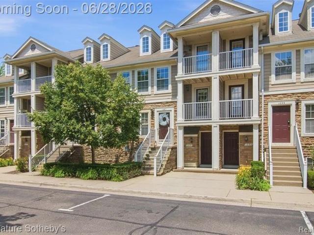 1091 Beaver Run, Troy, MI 48083