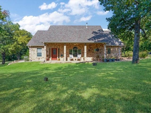1091 Cedar Hills Dr, Denison, TX 75021