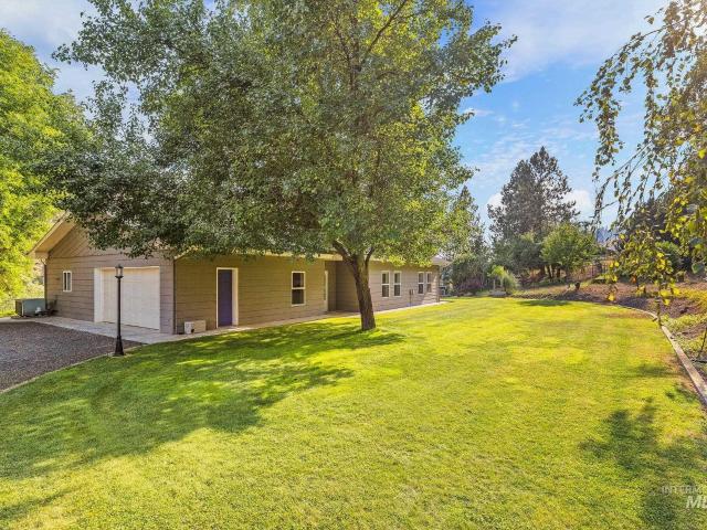1091 Cedar Ridge Rd