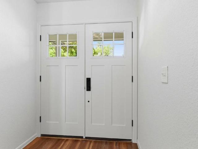 1091 Colette Drive