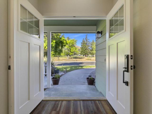 1091 Colette Drive